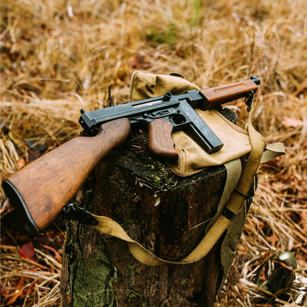 Rifle Experience: 10 Shots Tommy Gun – Clay Pigeon Adventures